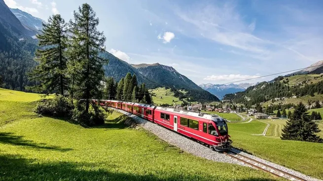 Explorando el Gigante de los Rieles: El Tren de Pasajeros Más Largo del ...